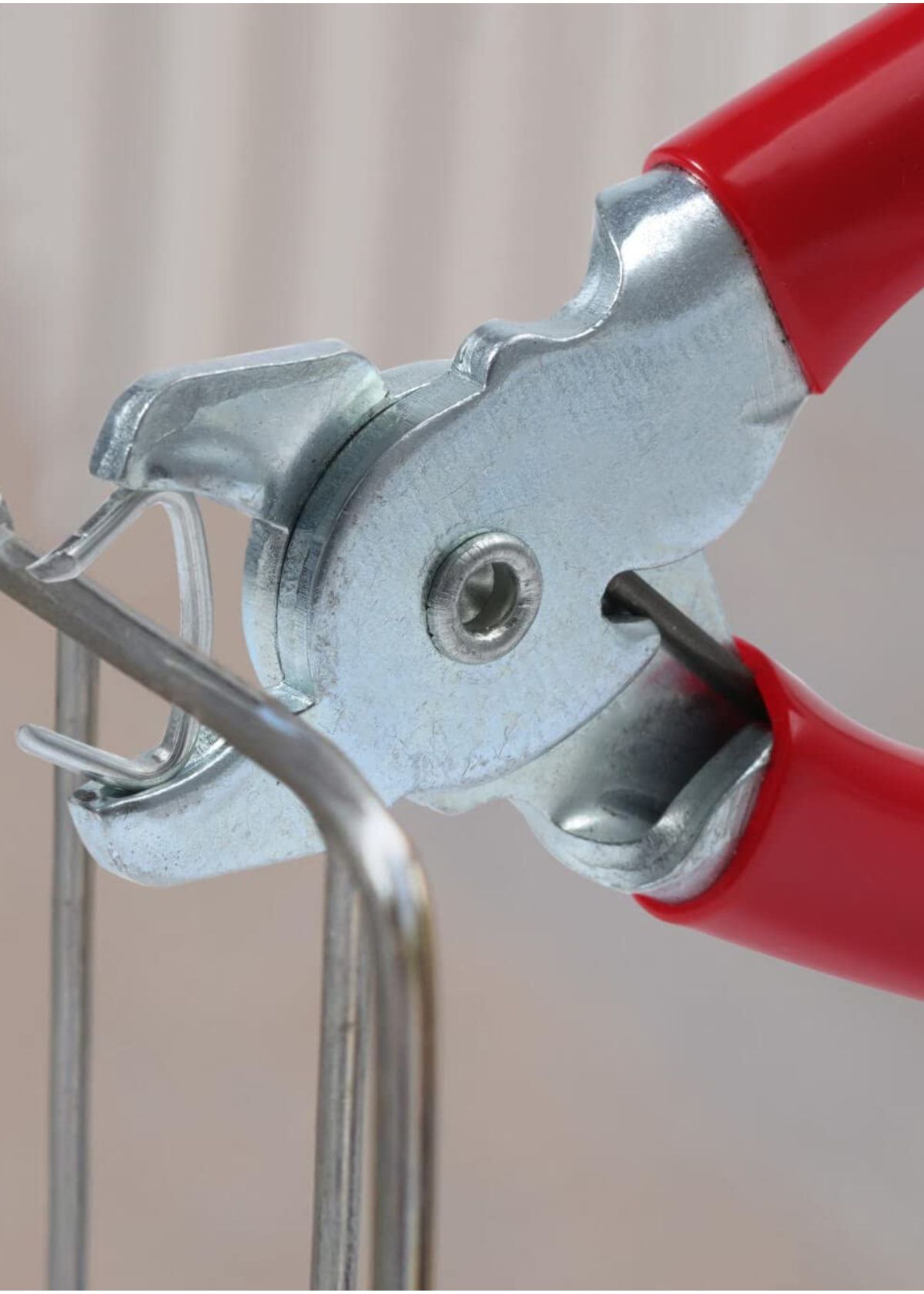 What Are Hog Ring Pliers and How Can They Help You?
